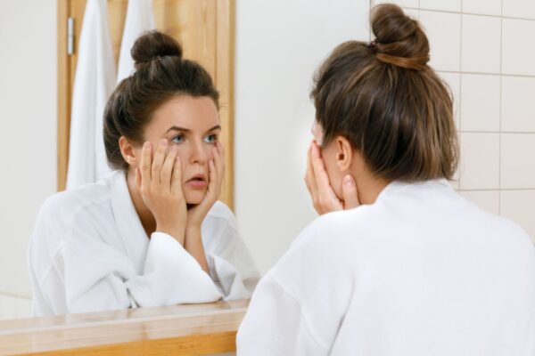 Lymphatic Facial Massage Benefits For Acne Dull Skin